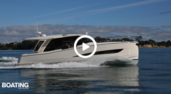 GREENLINE 39 – Greenline Yachts